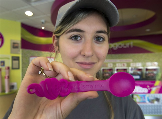 Social media reacts to #spoongate - Montreal | Globalnews.ca