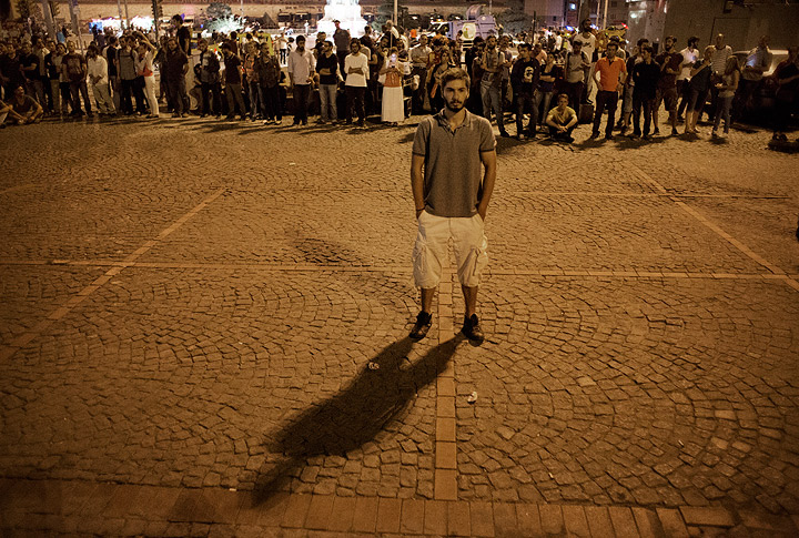 Gallery: Turkey’s ‘standing man’ protests | Globalnews.ca