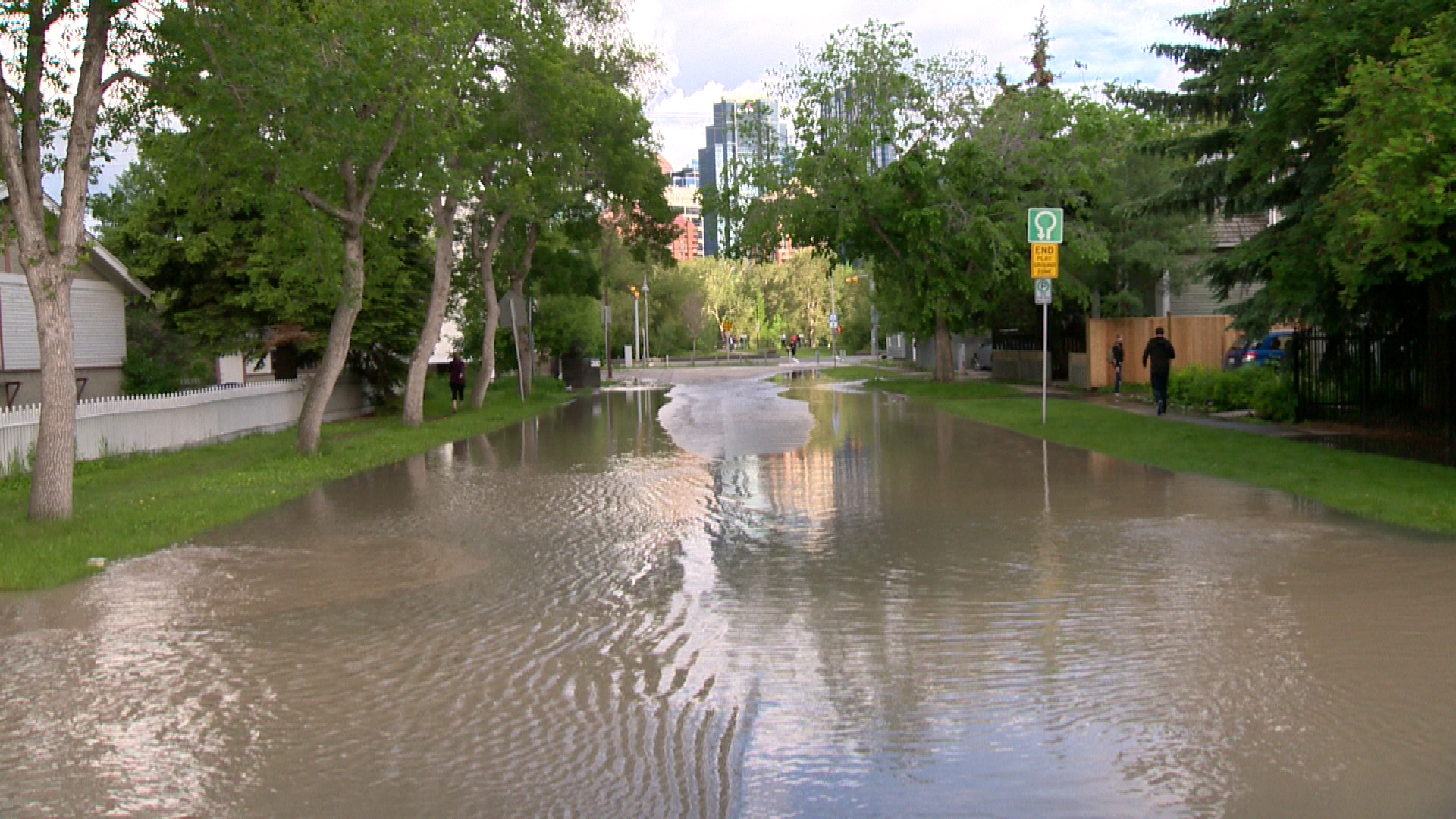 Deadline to file flood claims looming - Calgary | Globalnews.ca