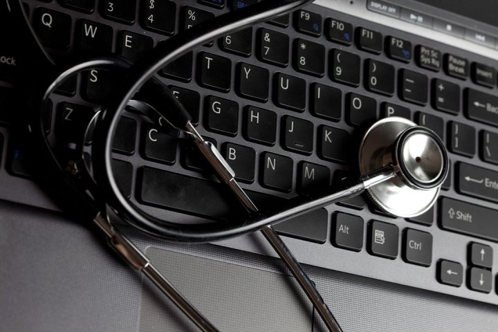 More than half of Canadians use ‘doctor Google’ to self-diagnose ...