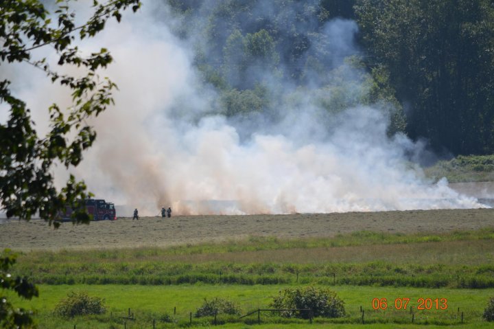 Grass fire in Fort Langley sparked by farmer harvesting hay - BC ...
