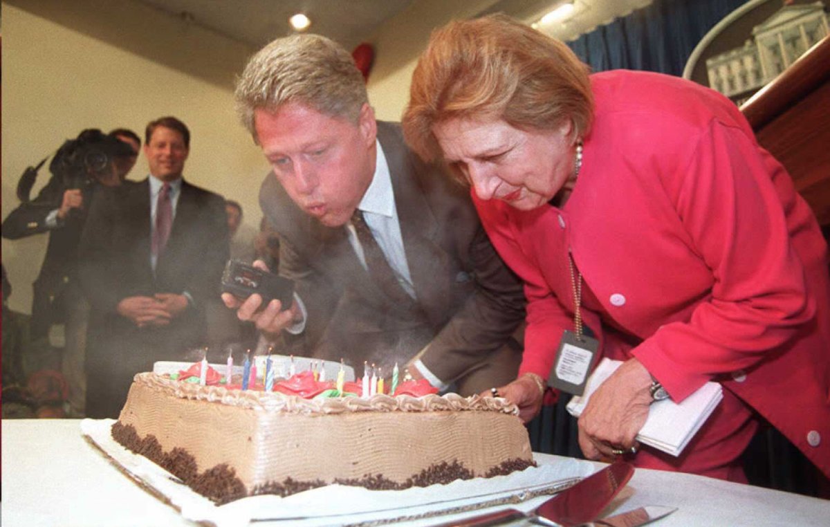 Legendary White House reporter Helen Thomas dies at 92 - National ...