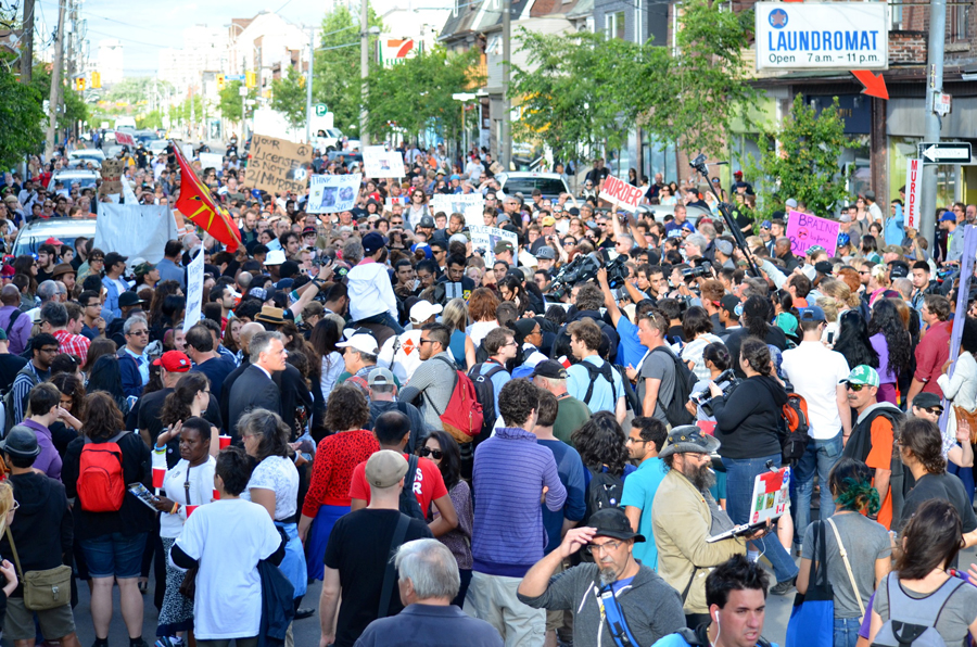 Hundreds protest police violence for streetcar shooting victim, Sammy ...