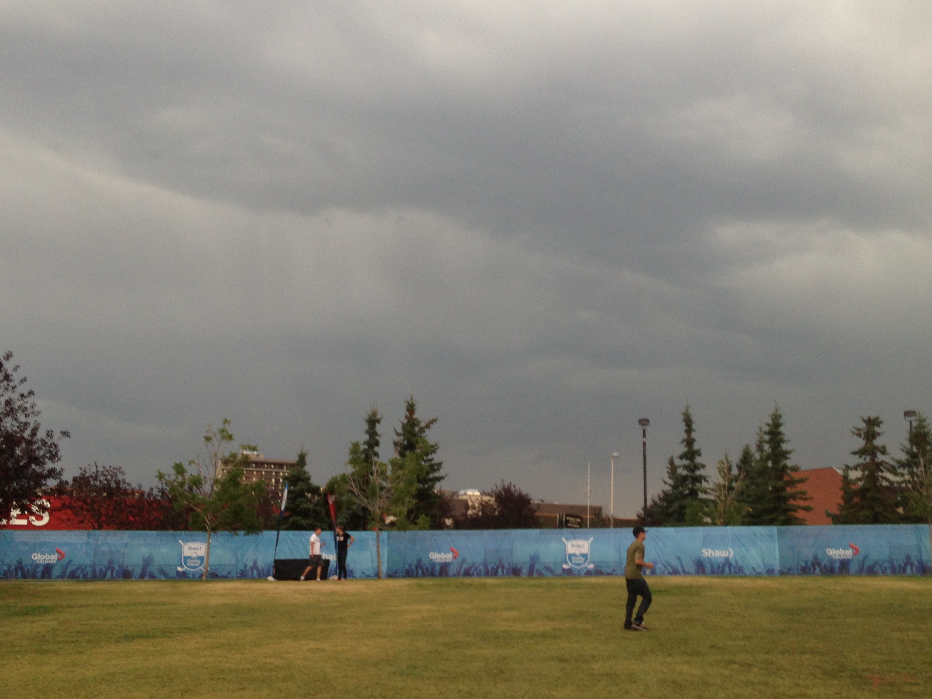 Sudden storm rolls into Calgary - Calgary | Globalnews.ca