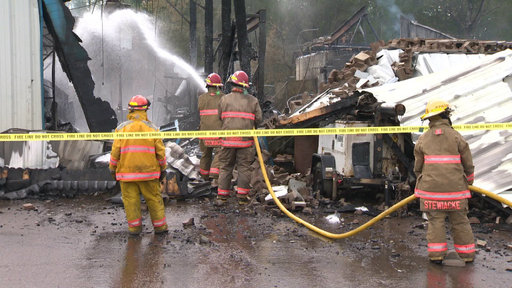 Fire, explosions rock Nova Scotia shop - Halifax | Globalnews.ca