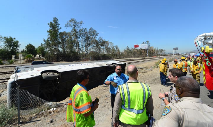 52 injured when tour bus overturns along California freeway - National ...