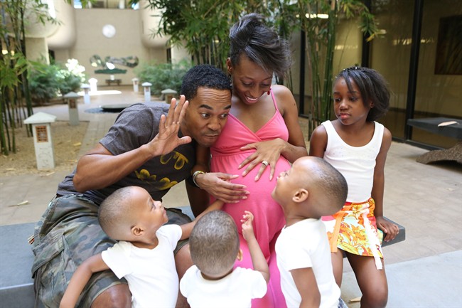 Vegas mom gives birth to naturally-conceived quintuplets - National ...