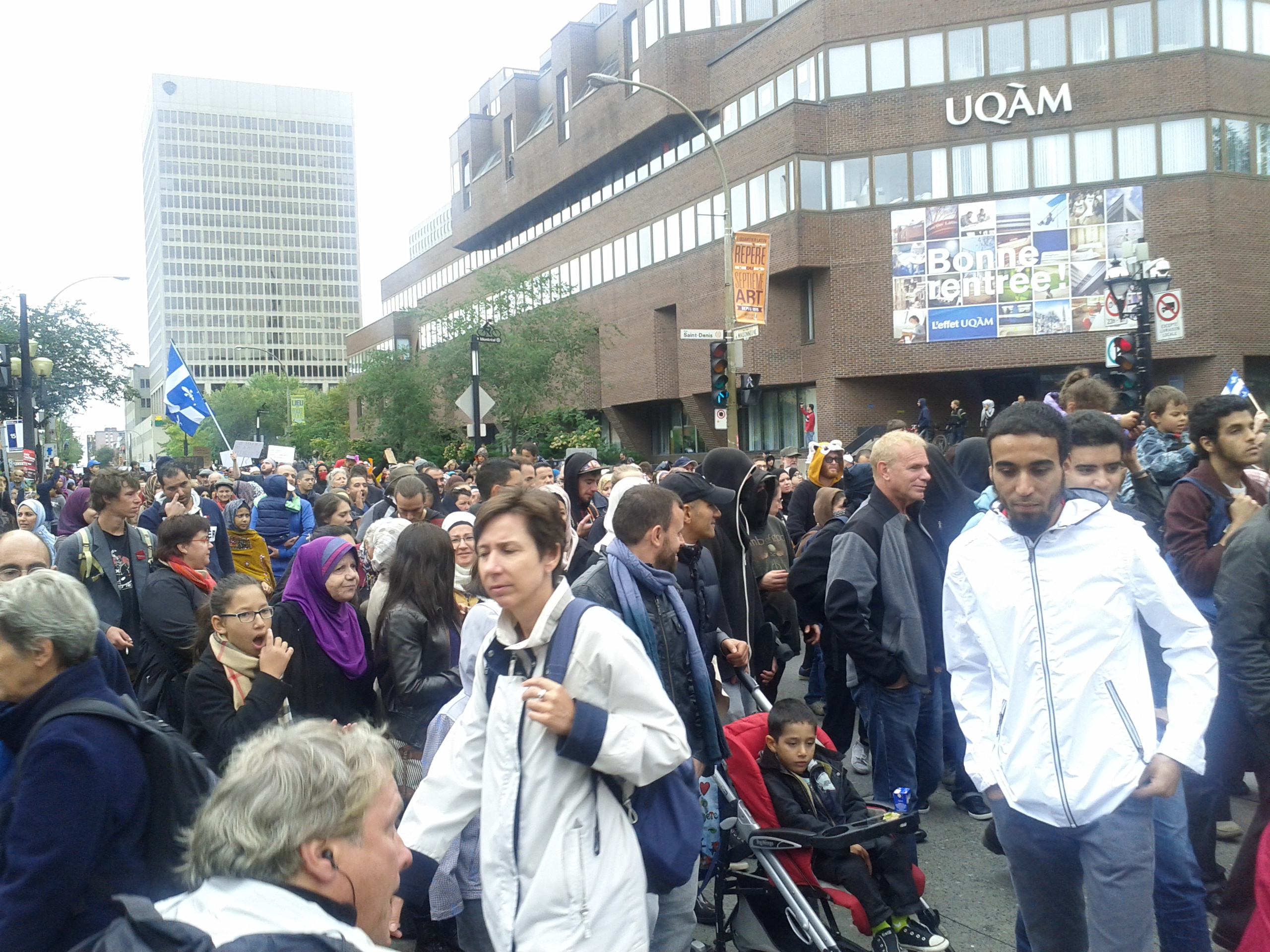 Charter of Values protest draws thousands | Globalnews.ca