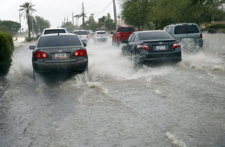 1 dead as flash flooding hits parts of Colorado - National | Globalnews.ca
