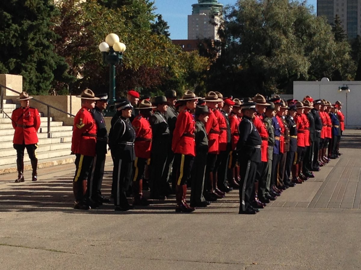 Photo gallery: Police remember fallen officers - Winnipeg | Globalnews.ca