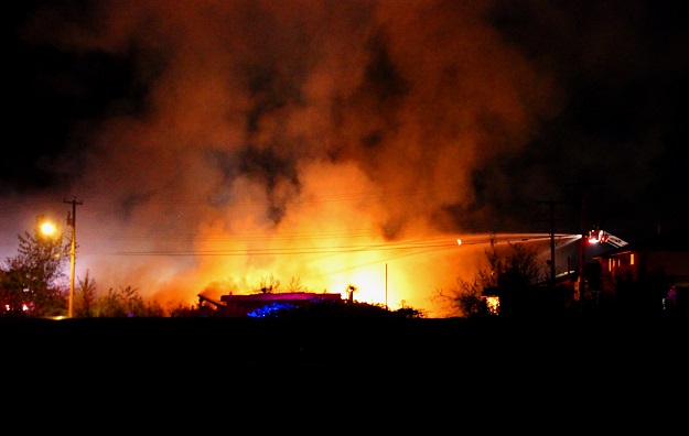 Maple Ridge mill burns in early morning fire (photos) - BC | Globalnews.ca