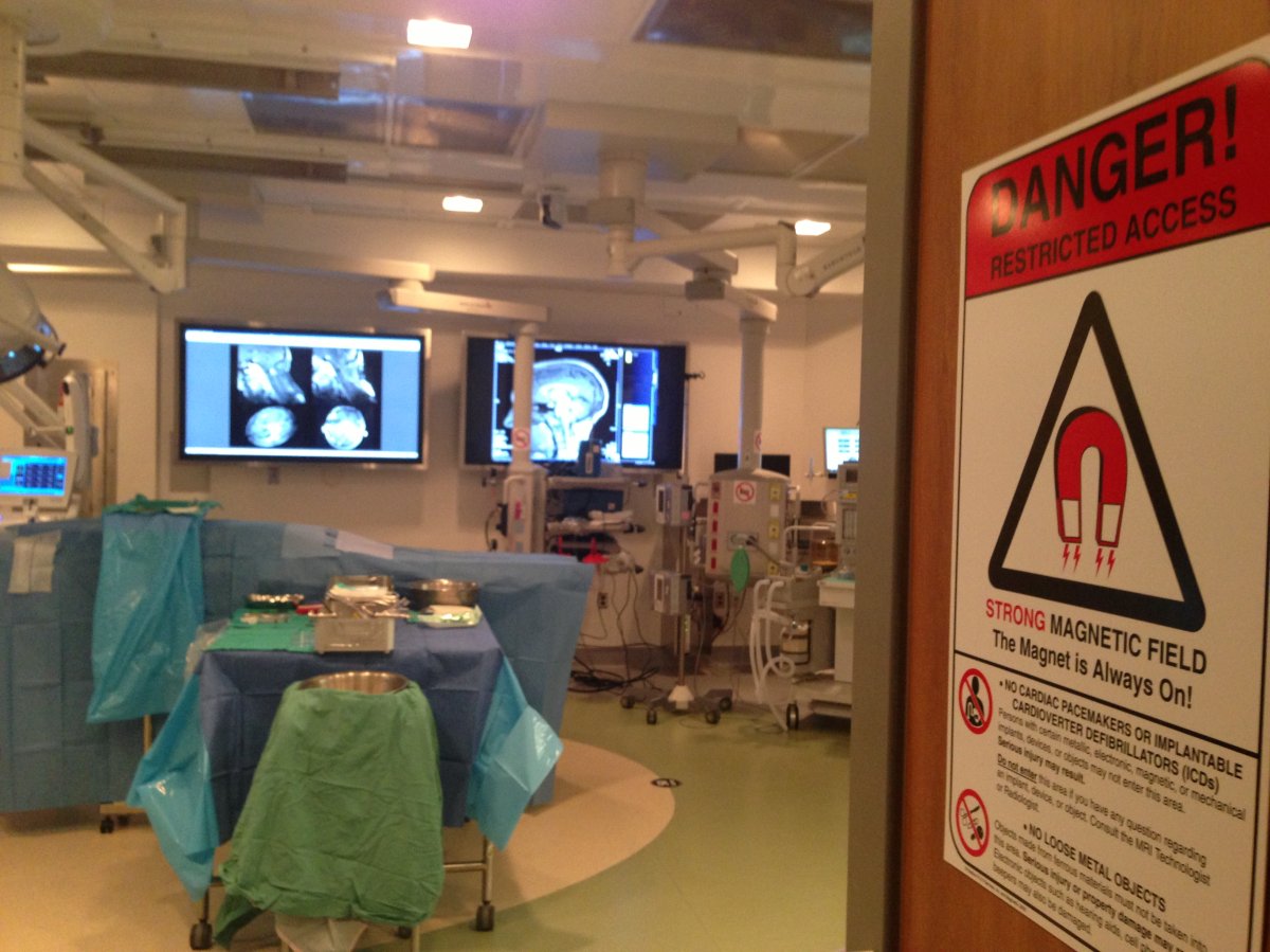 Donors help pay for new high-tech operating rooms at HSC - Winnipeg ...