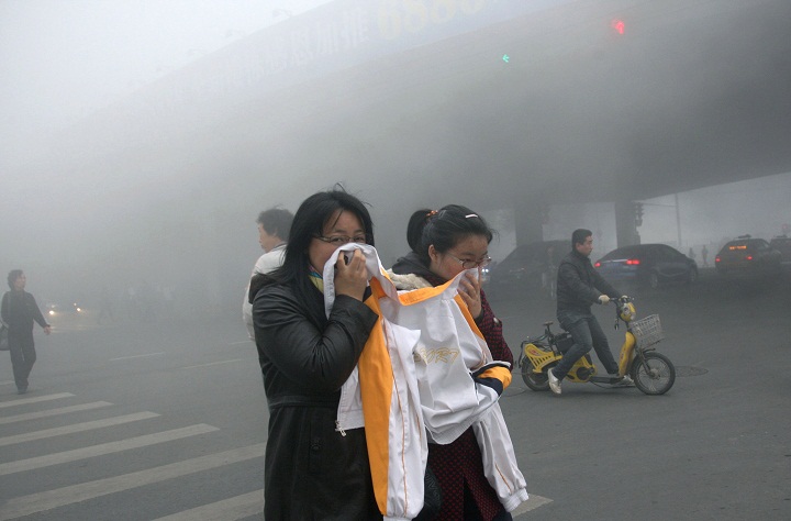 Photos: Super smog hits northern China - National | Globalnews.ca