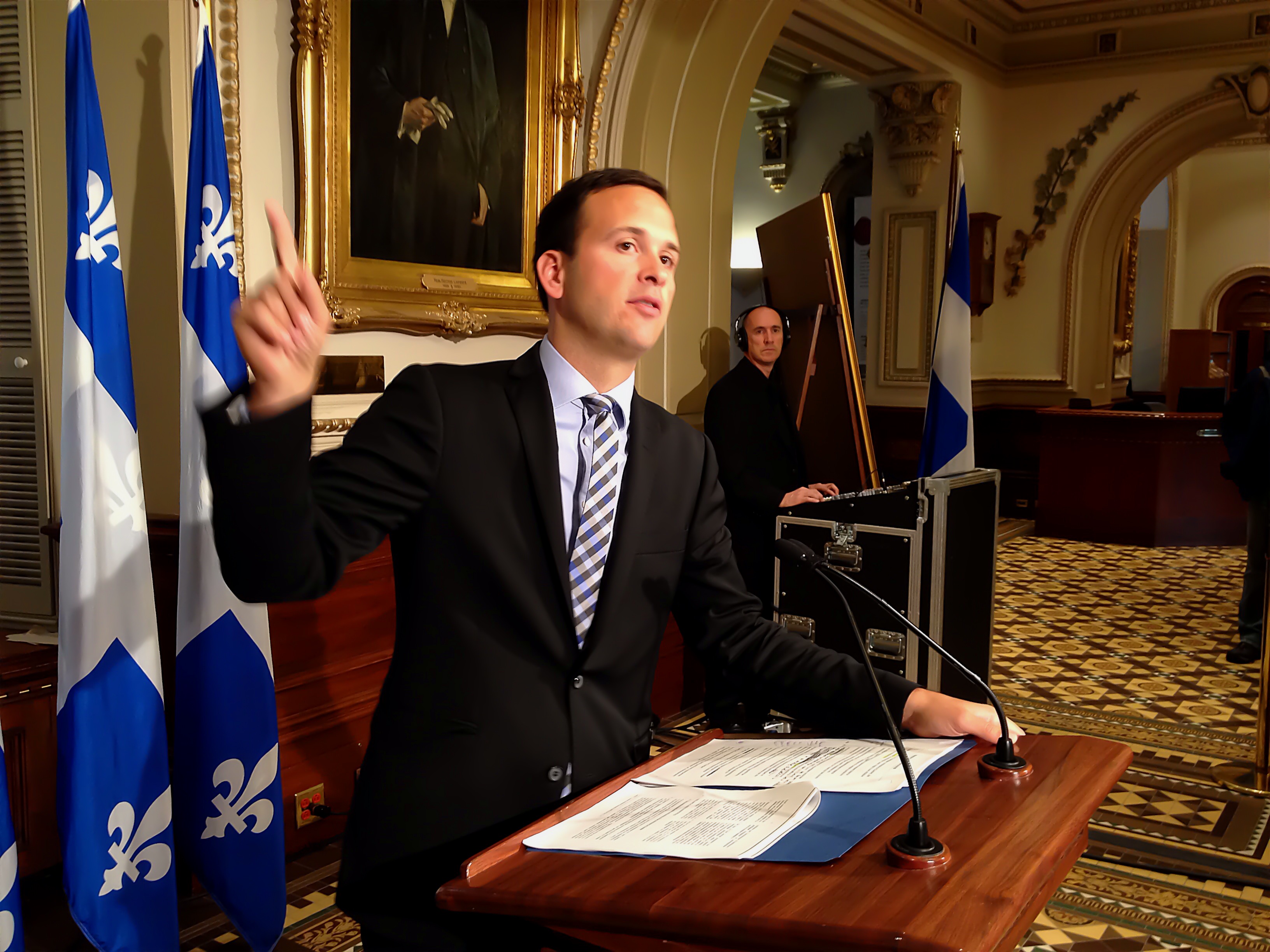Quebec sovereignty law gets long awaited challenge - Montreal ...