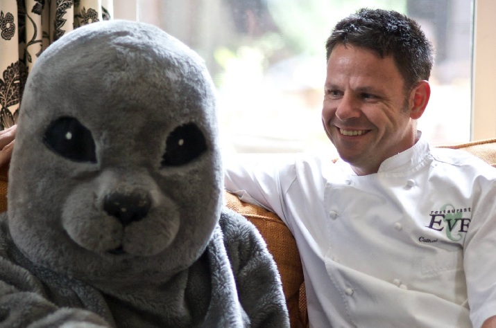 Celebrity chef Anthony Bourdain voices support for Canada’s seal hunt ...