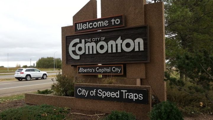 Welcome to Edmonton signs targeted by vandals | Globalnews.ca