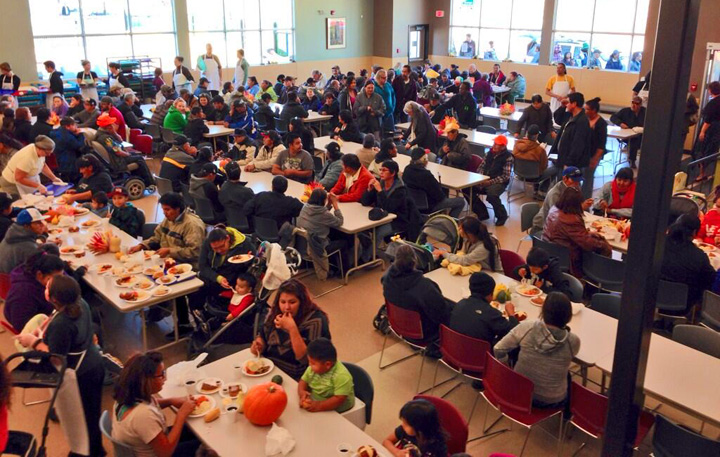 Friendship Inn’s Thanksgiving dinner breaks record - Saskatoon ...