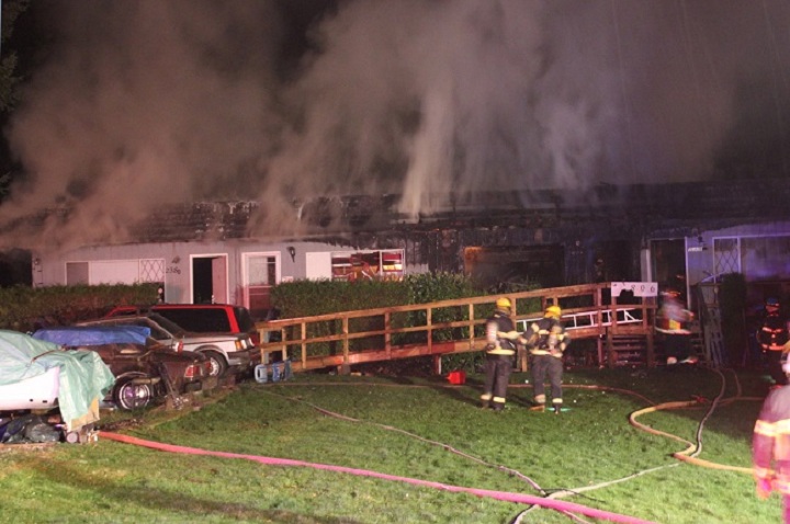 One dead and two injured in fire that engulfs complex in Langley - BC ...