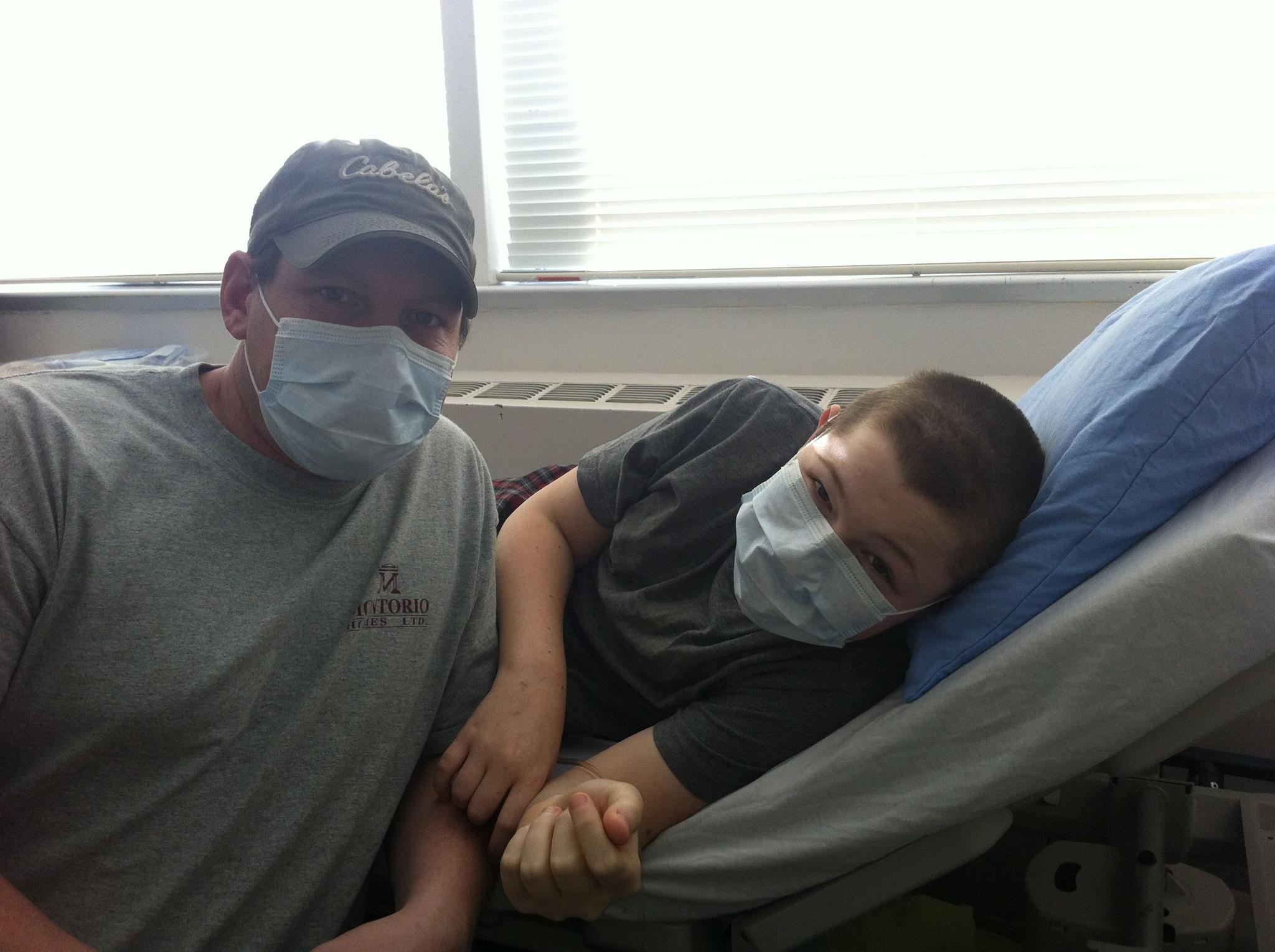 Dad donating kidney to son hopes others will think about organ donation ...