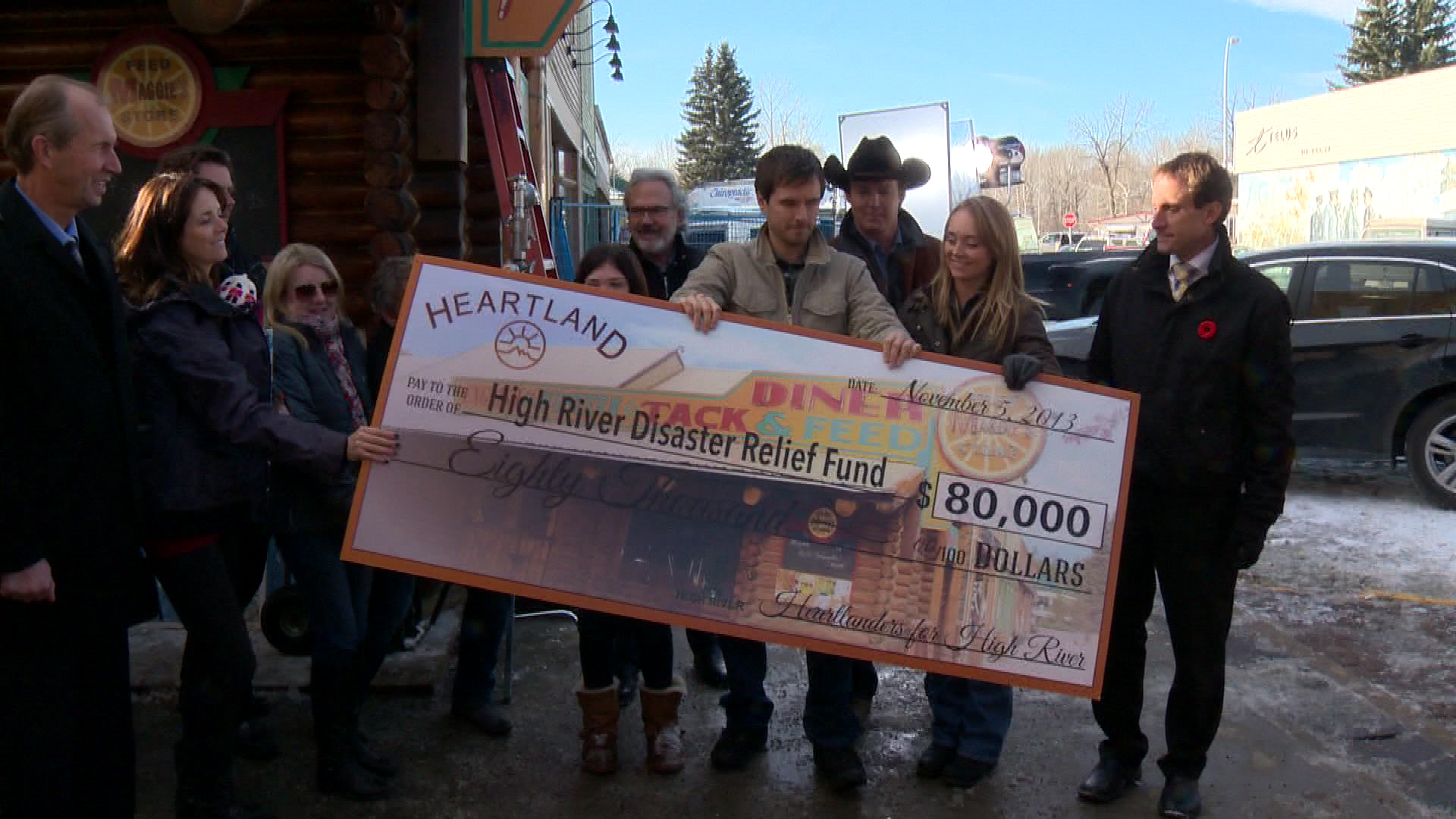 Cast and crew of TV’s Heartland aim to help High River | Globalnews.ca