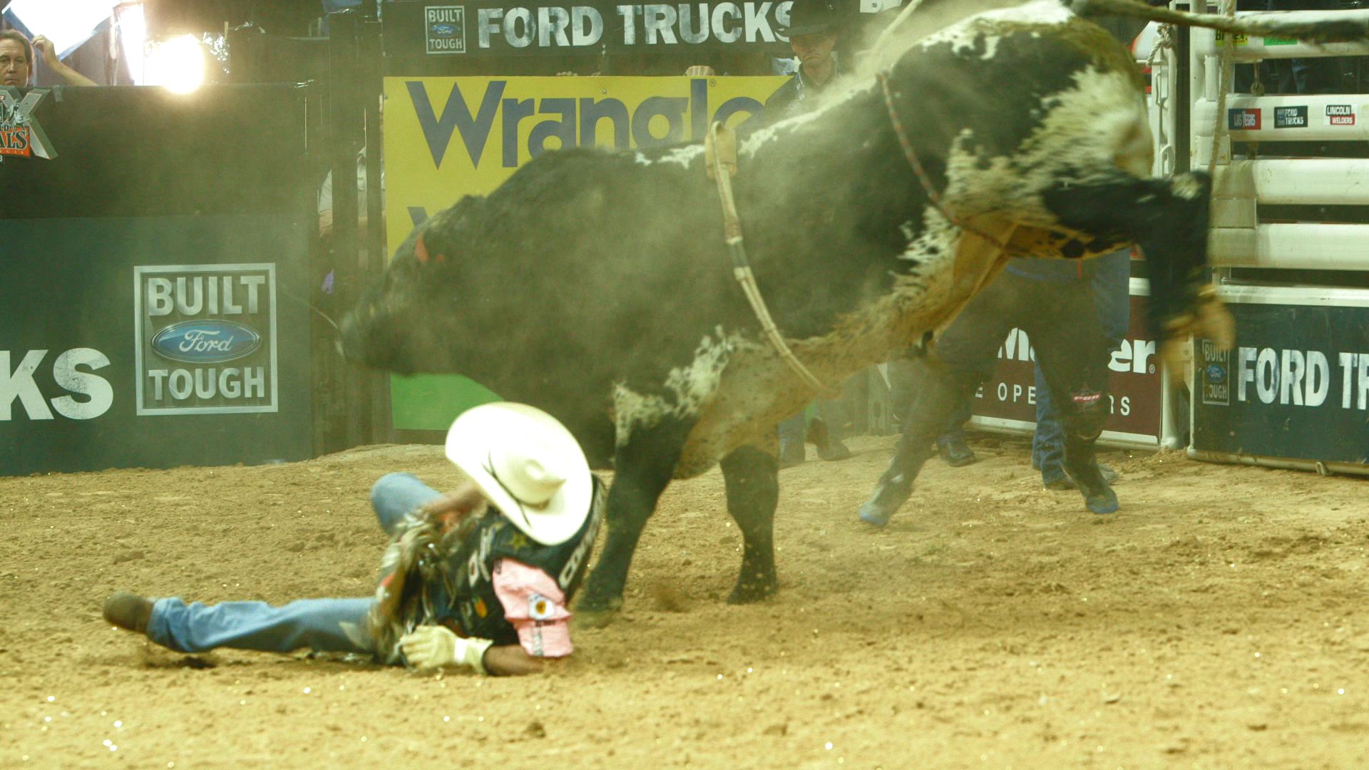 Bull riding tips from Canadian champion, Ty Pozzobon | Globalnews.ca