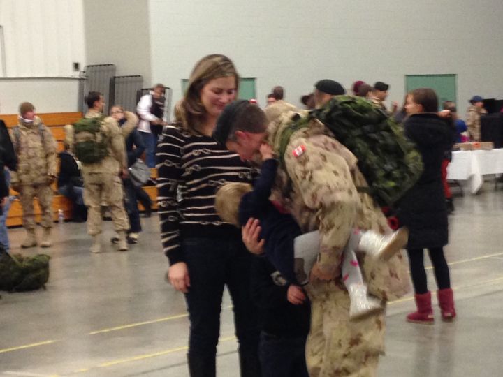 Edmonton-based troops arrive home from Afghanistan in time for ...