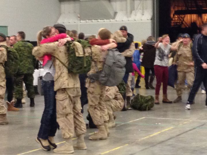 Edmonton-based troops arrive home from Afghanistan in time for ...