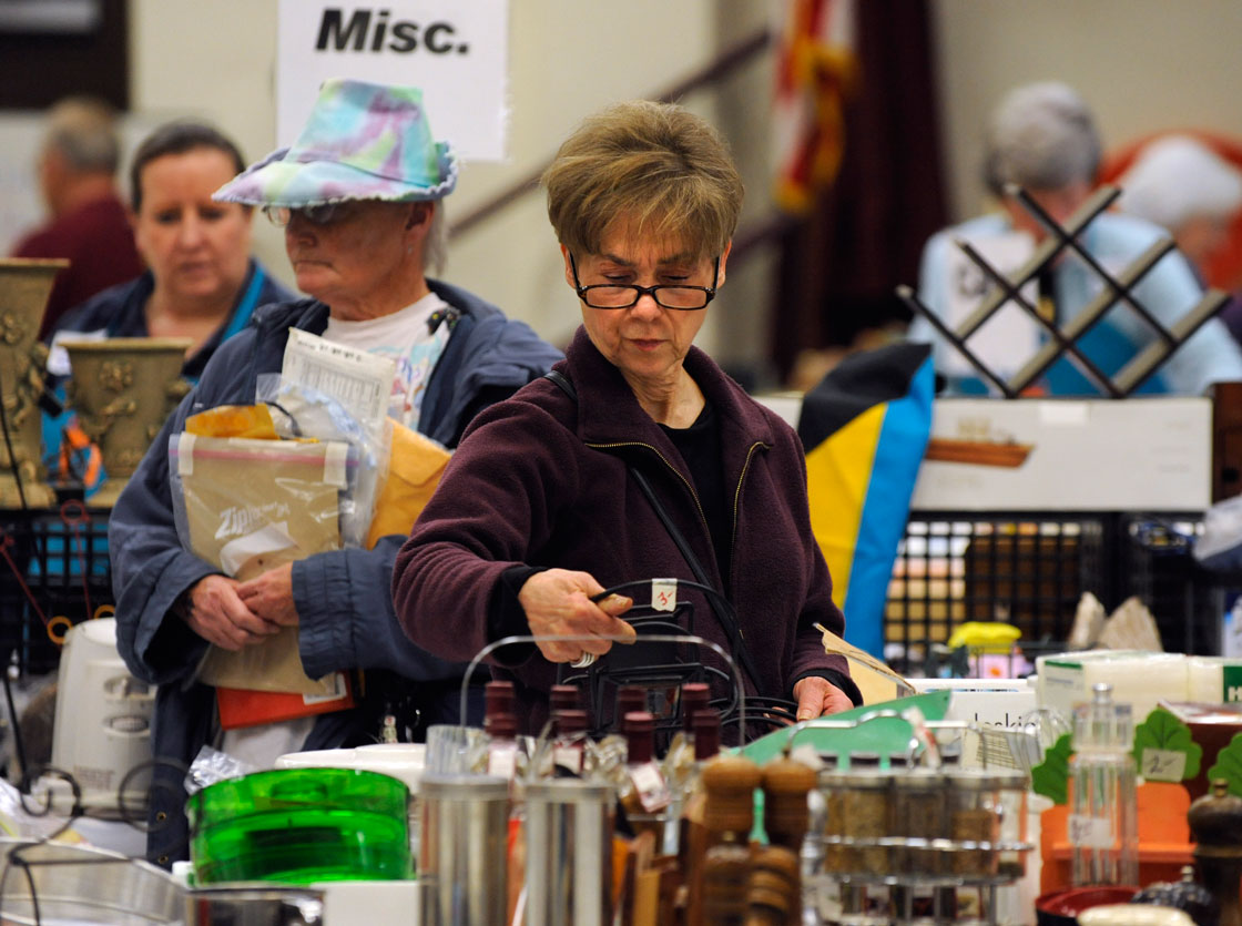 Black Friday lift? Canadian shoppers spent more in November - National ...