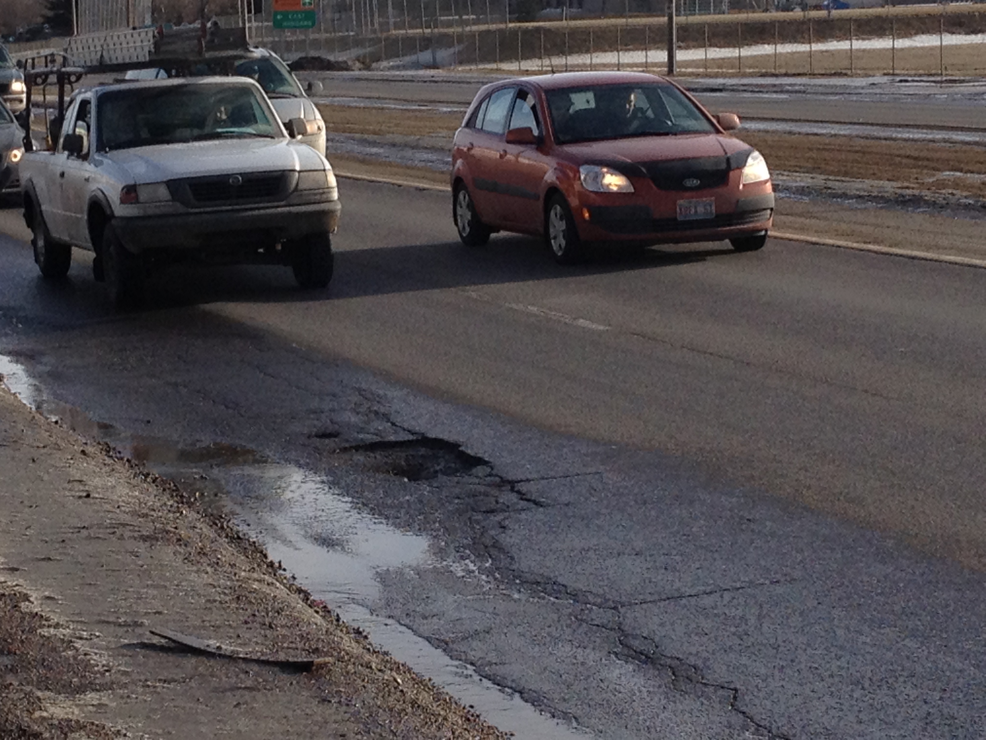 Problematic potholes appear on Calgary streets - Calgary | Globalnews.ca