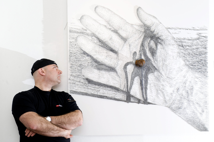 British artist Marcus Levine creates stunning pictures with nail art ...