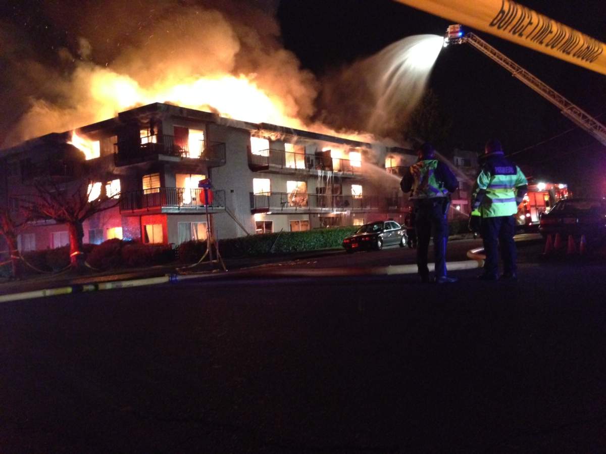 GALLERY: Massive fire in New Westminster destroys apartment building ...