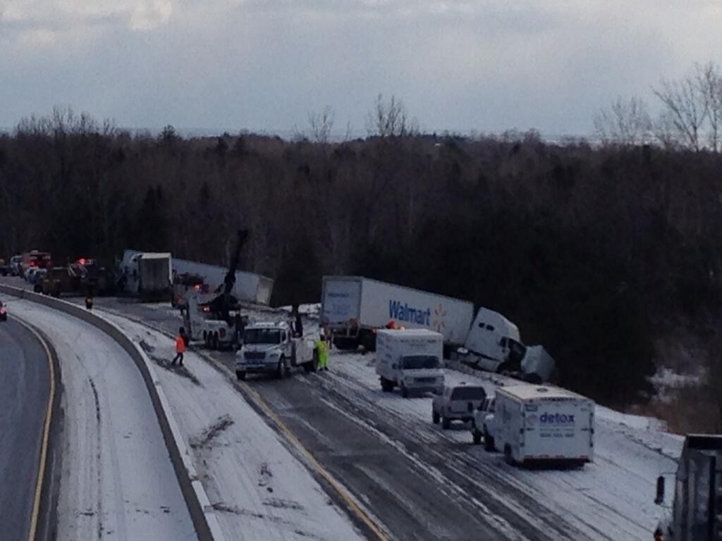 Section of Hwy. 401 closed for several hours near Cobourg after crash ...