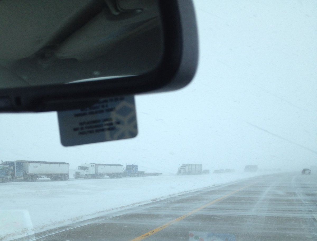 Stranded drivers spend the night in Craik - Regina | Globalnews.ca