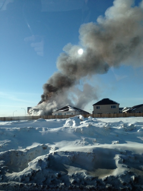 Firefighters narrowly escape ‘flash over’ in Transcona blaze - Winnipeg ...
