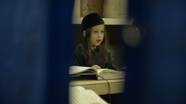 16X9: Under the veil of Lev Tahor, Jewish sect accused of abuse ...