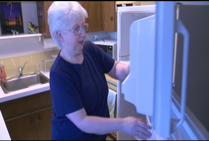 WATCH: Free fridges for seniors - Okanagan | Globalnews.ca