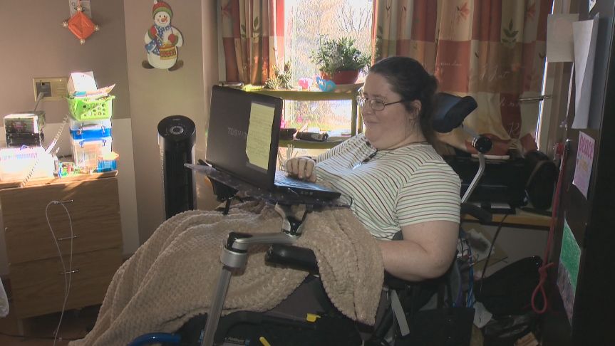 Single mother looking for a family to take in her children receives ...