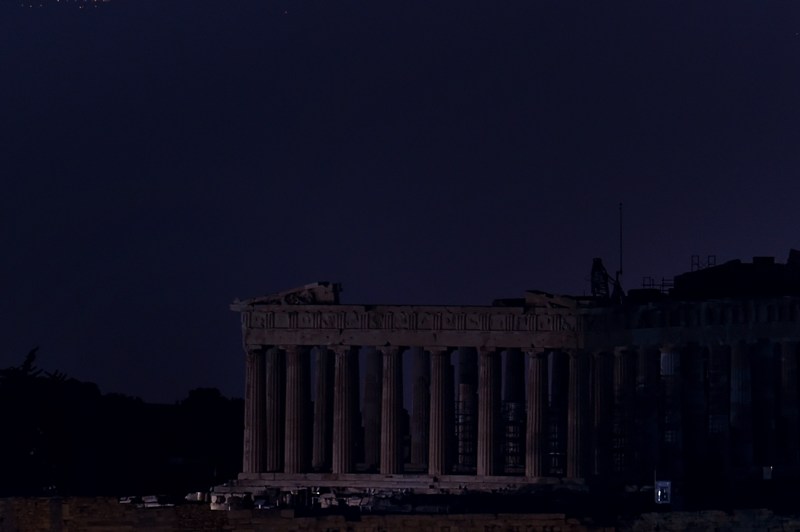 World landmarks participate in Earth Hour | Globalnews.ca
