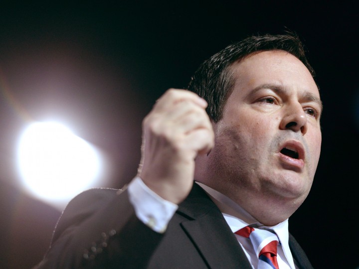 Feds to impose heavy fines on firms who abuse foreign worker program ...