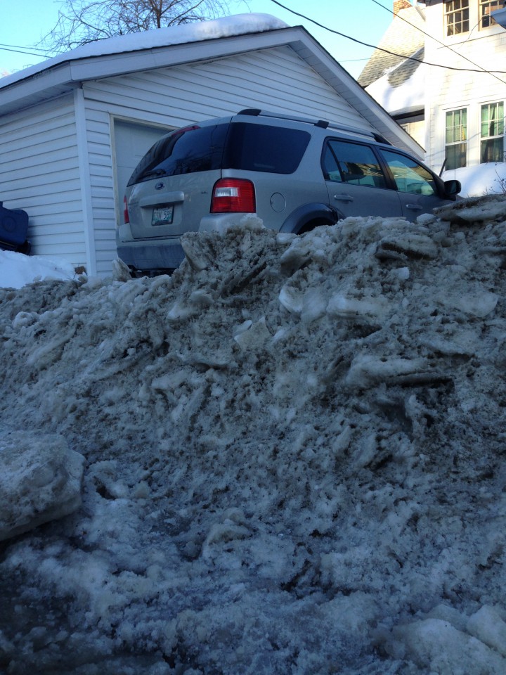 Snowplows can’t clear back lane windrows: city - Winnipeg | Globalnews.ca