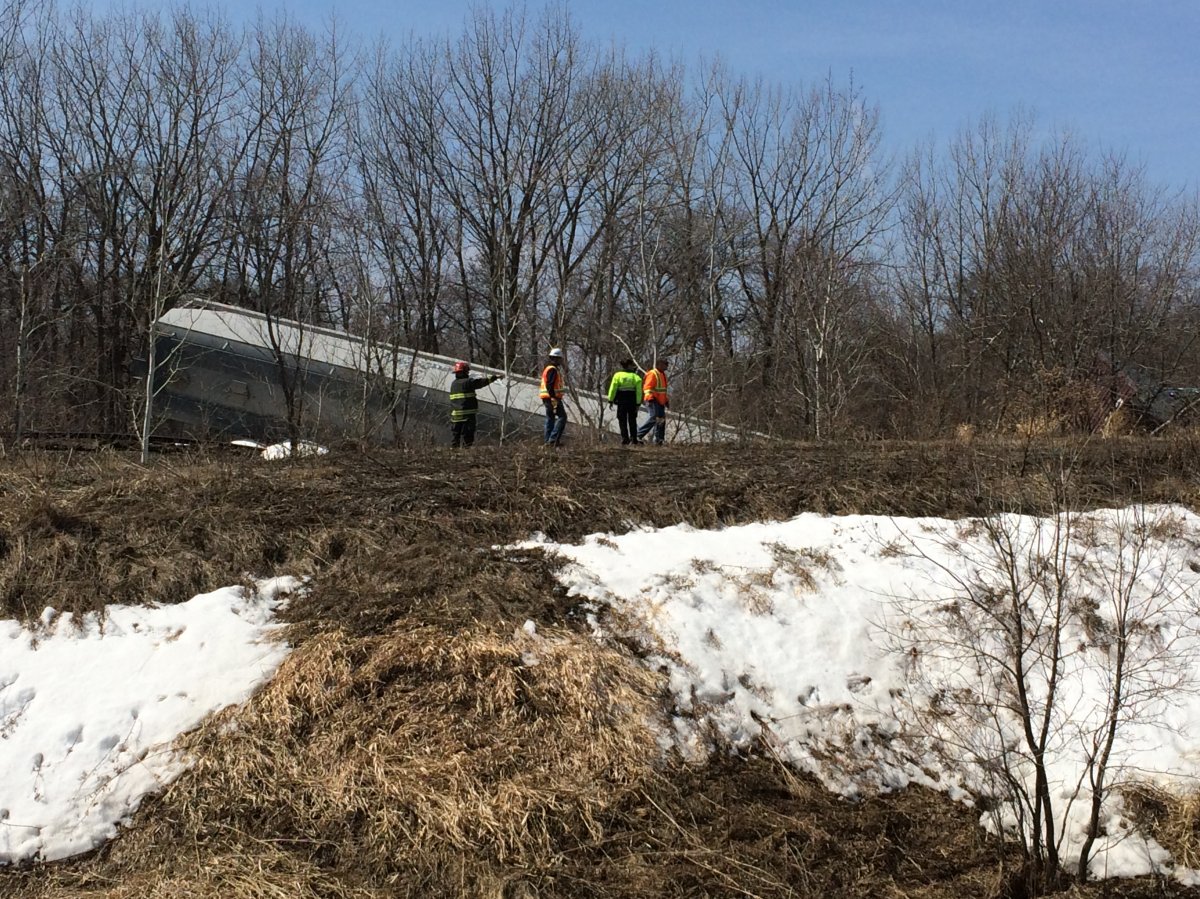 Crews on scene of train derailment - Winnipeg | Globalnews.ca