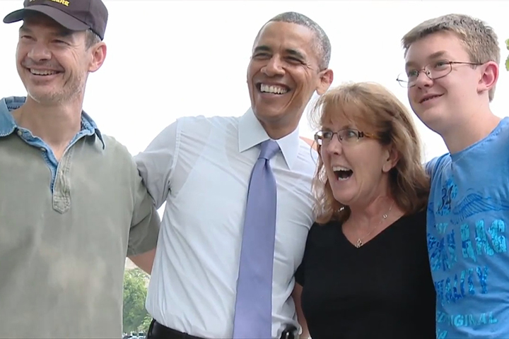 WATCH: President Obama takes surprise walk around Washington D.C ...