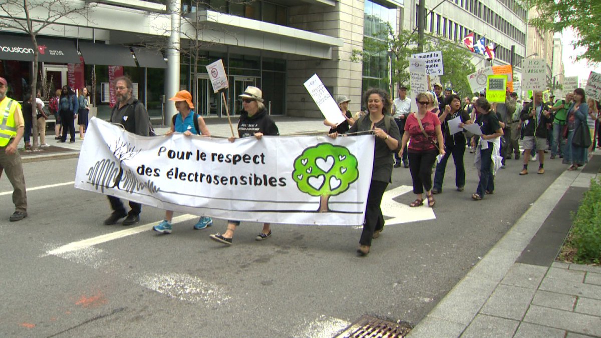 Protests continue against Hydro-Quebec smart meters - Montreal ...