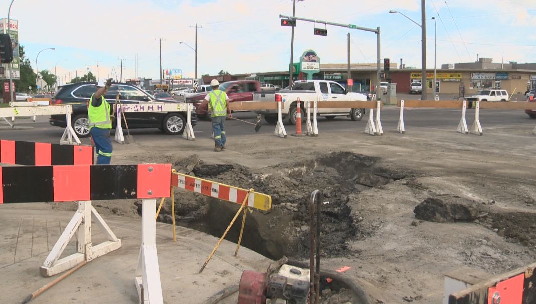 Emergency water main repair causes week-long road closure in south ...