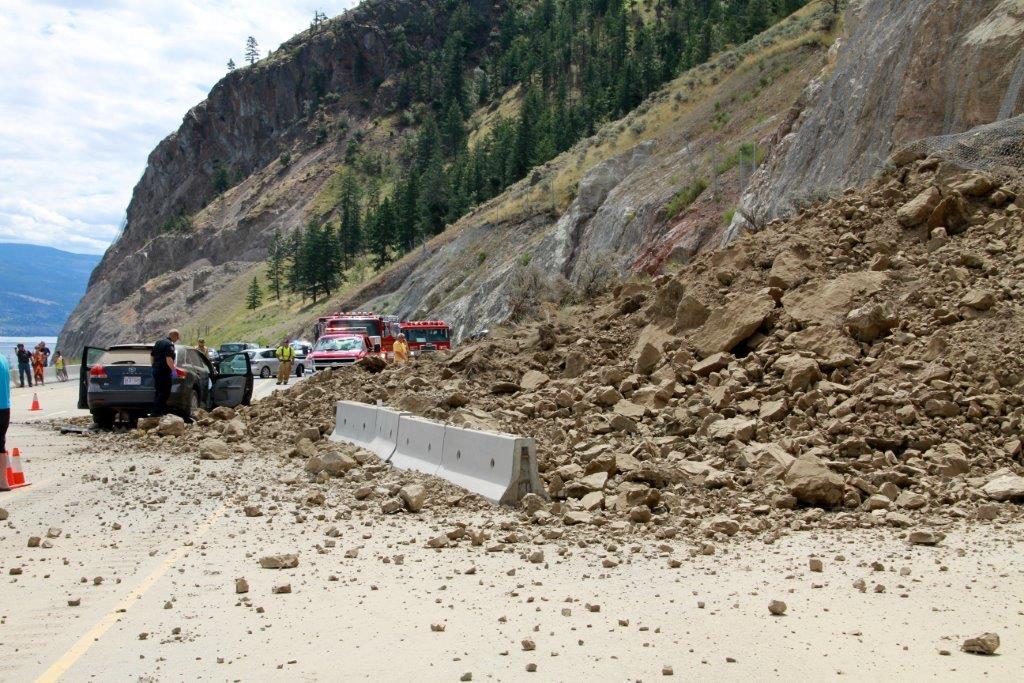 UPDATE: Cleanup still underway after Highway 97 rockslide | Globalnews.ca