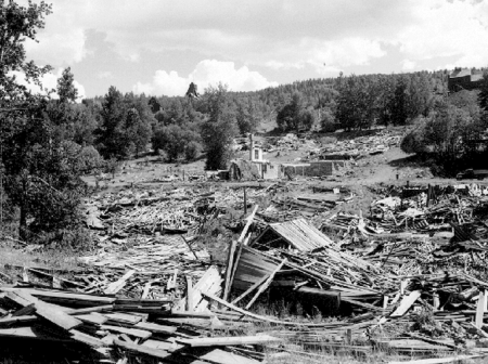 Ghost Town Mysteries: The cenotaph of Phoenix, B.C. | Globalnews.ca