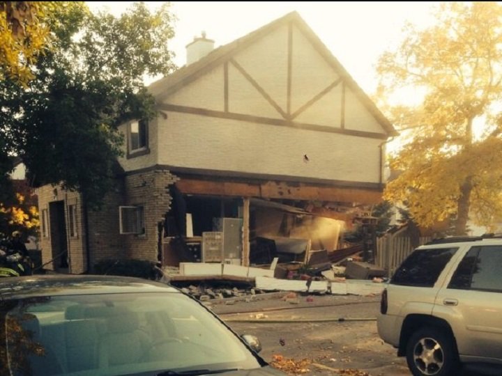 One injured after explosion, fire at Winnipeg home - Winnipeg ...