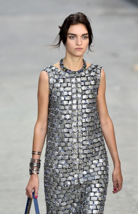 IN PHOTOS: Chanel recreates Paris boulevard, feminist rally | Globalnews.ca