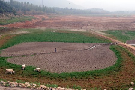 China’s historic drought worsens long-term crisis of declining ...