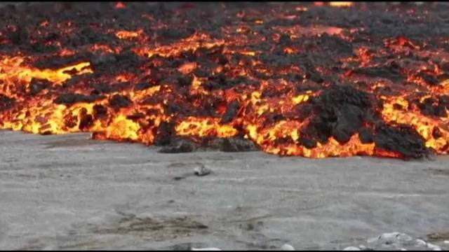 WATCH: Incredible footage as scientists collect lava from Iceland ...